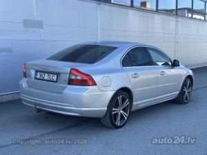 Grey Volvo S80 2006 in Tallinn, with an engine capacity of 2.40 L and mileage of 396 thousand km for 1999 €, photo 5 on AUTOMOTO.COM.LV