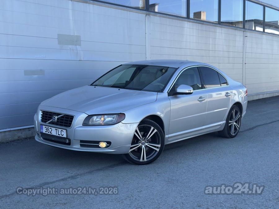 Grey Volvo S80 2006 in Tallinn, with an engine capacity of 2.40 L and mileage of 396 thousand km for 1999 €, photo 9 on AUTOMOTO.COM.LV