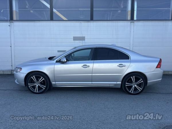 Grey Volvo S80 2006 in Tallinn, with an engine capacity of 2.40 L and mileage of 396 thousand km for 1999 €, photo 9 on AUTOMOTO.COM.LV