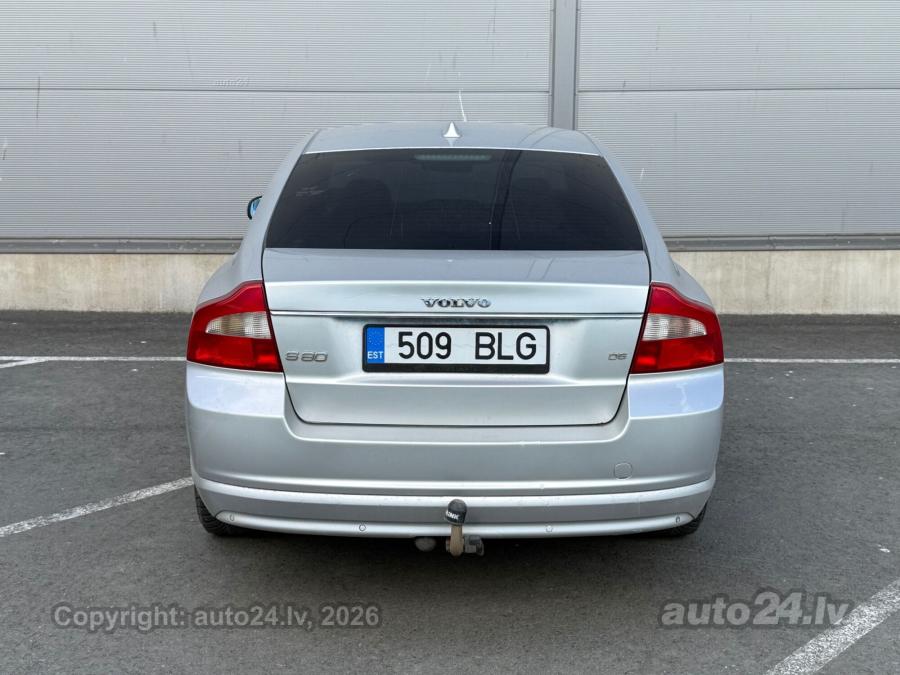 Pelēks Volvo S80 2006 Tartu, ar dzinēja tilpumu 2.40 L un nobraukumu 270 tūkst. km par 2200 €, foto 6 vietnē AUTOMOTO.COM.LV