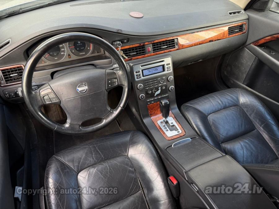 Pelēks Volvo S80 2006 Tartu, ar dzinēja tilpumu 2.40 L un nobraukumu 270 tūkst. km par 2200 €, foto 8 vietnē AUTOMOTO.COM.LV