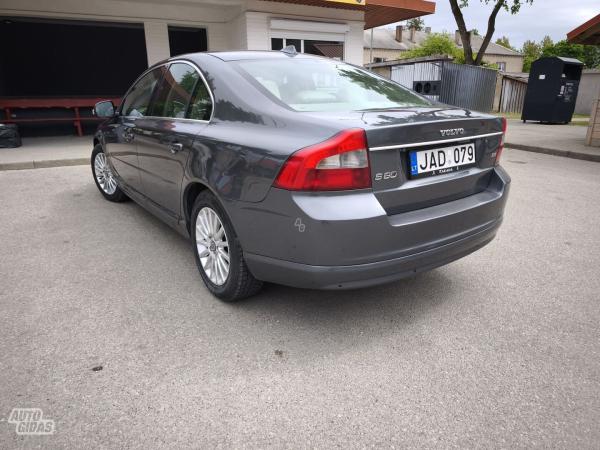 Pelēks Volvo S80 2006 Telšiai, ar dzinēja tilpumu 2.40 L un nobraukumu 333 tūkst. km par 3200 €, foto 4 vietnē AUTOMOTO.COM.LV