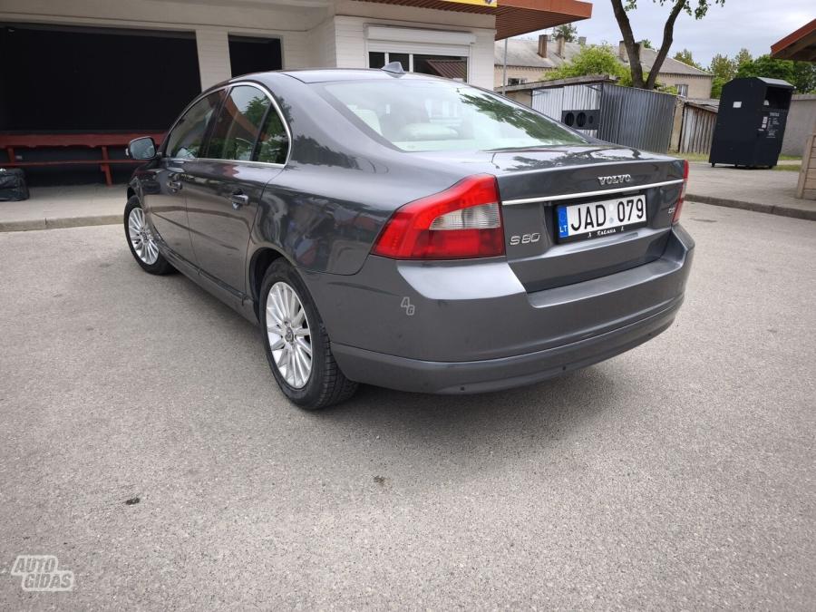 Pelēks Volvo S80 2006 Telšiai, ar dzinēja tilpumu 2.40 L un nobraukumu 333 tūkst. km par 3200 €, foto 5 vietnē AUTOMOTO.COM.LV