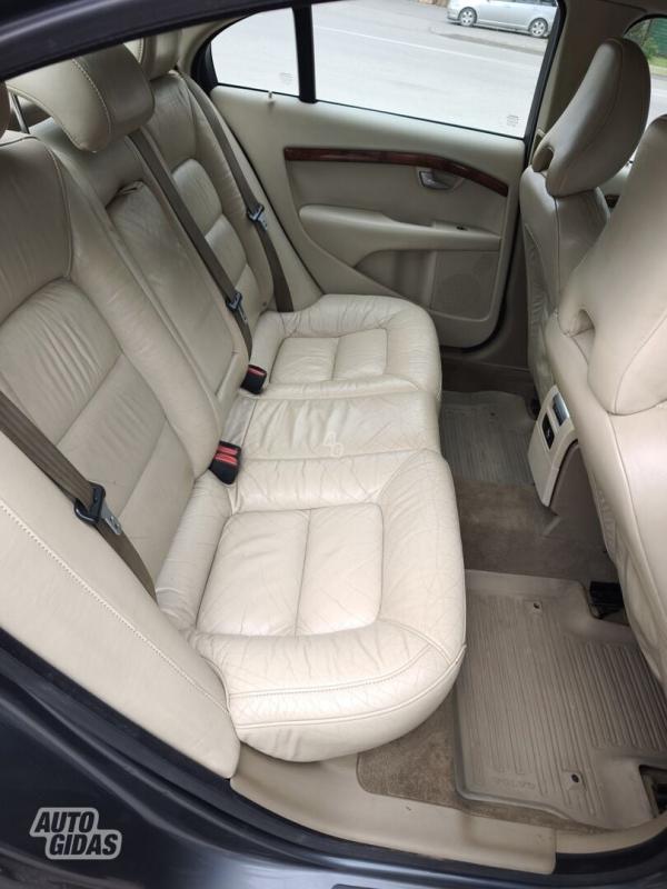 Pelēks Volvo S80 2006 Telšiai, ar dzinēja tilpumu 2.40 L un nobraukumu 333 tūkst. km par 3200 €, foto 10 vietnē AUTOMOTO.COM.LV
