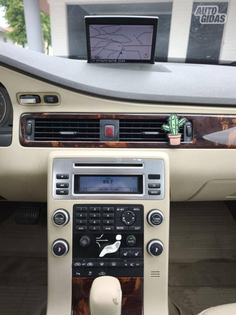 Pelēks Volvo S80 2006 Telšiai, ar dzinēja tilpumu 2.40 L un nobraukumu 333 tūkst. km par 3200 €, foto 16 vietnē AUTOMOTO.COM.LV