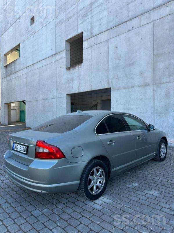 Grey Volvo S80 2006 in Jelgava, with an engine capacity of 2.40 L and mileage of 345 thousand km for 3600 €, photo 10 on AUTOMOTO.COM.LV