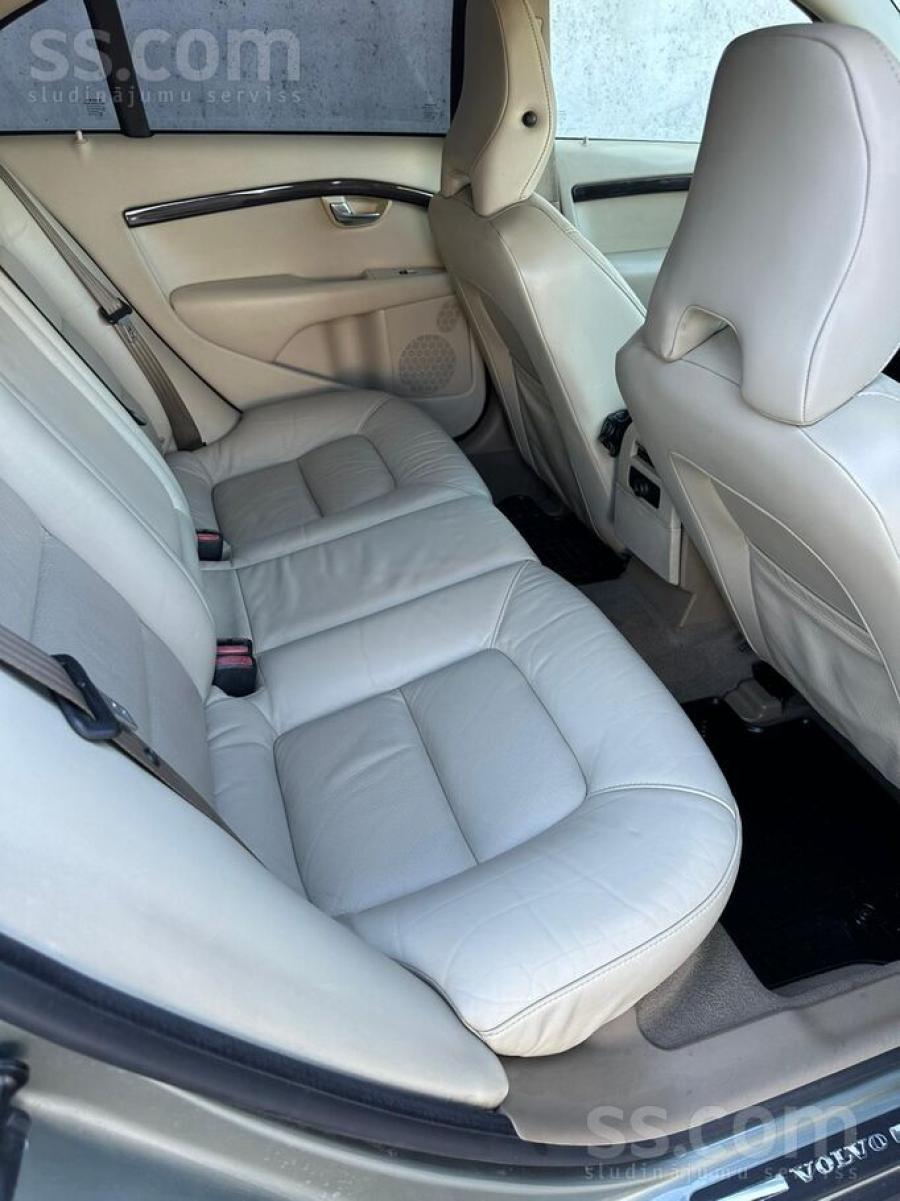 Pelēks Volvo S80 2006 Jelgava, ar dzinēja tilpumu 2.40 L un nobraukumu 345 tūkst. km par 3600 €, foto 13 vietnē AUTOMOTO.COM.LV