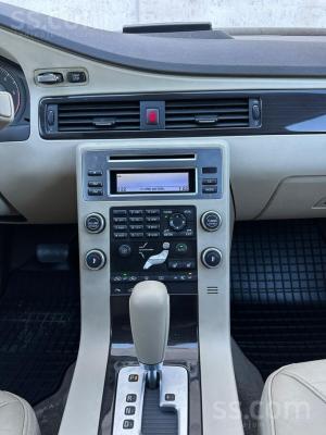 Pelēks Volvo S80 2006 Jelgava, ar dzinēja tilpumu 2.40 L un nobraukumu 345 tūkst. km par 3600 €, foto 19 vietnē AUTOMOTO.COM.LV
