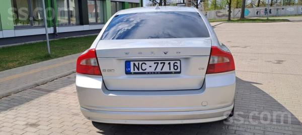 Grey Volvo S80 2006 in Rezekne, with an engine capacity of 2.40 L and mileage of 240 thousand km for 5150 €, photo 4 on AUTOMOTO.COM.LV