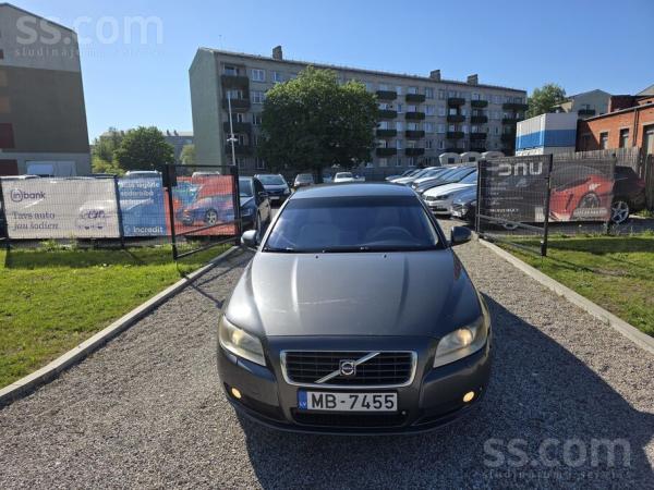 Grey Volvo S80 2006 in Ventspils, with an engine capacity of 2.40 L and mileage of 453 thousand km for 2350 €, photo 2 on AUTOMOTO.COM.LV