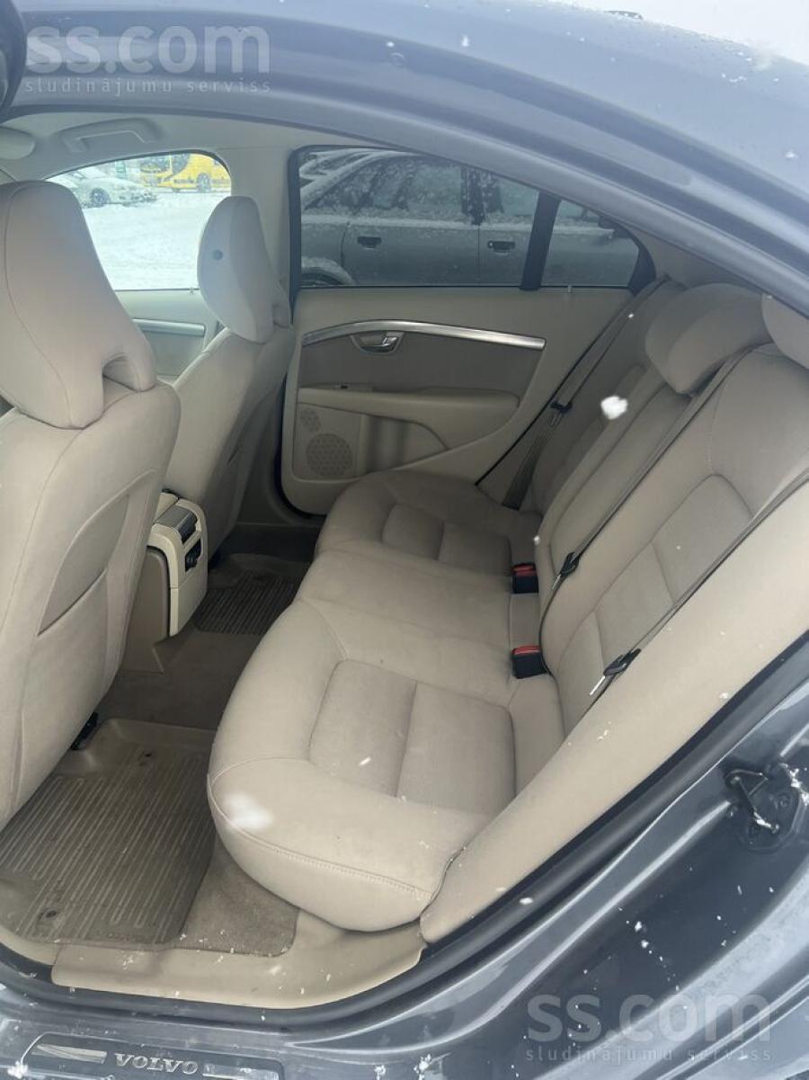 Pelēks Volvo S80 2006 Daugavpils, ar dzinēja tilpumu 2.50 L un nobraukumu 343 tūkst. km par 2250 €, foto 11 vietnē AUTOMOTO.COM.LV