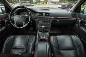 Pelēks Volvo S80 2006 Liepāja, ar dzinēja tilpumu 2.40 L un nobraukumu 272 tūkst. km par 2750 €, foto 8 vietnē AUTOMOTO.COM.LV
