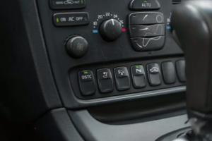 Pelēks Volvo S80 2006 Liepāja, ar dzinēja tilpumu 2.40 L un nobraukumu 272 tūkst. km par 2750 €, foto 17 vietnē AUTOMOTO.COM.LV