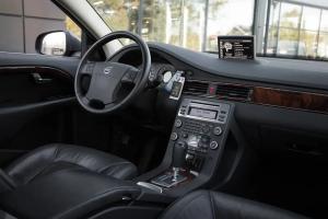Grey Volvo S80 2006 in Jelgava, with an engine capacity of 2.50 L and mileage of 243 thousand km for 4890 €, photo 19 on AUTOMOTO.COM.LV