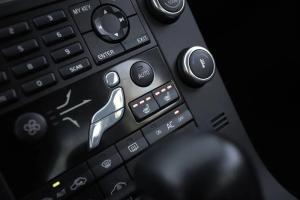 Grey Volvo S80 2006 in Jelgava, with an engine capacity of 2.50 L and mileage of 243 thousand km for 4890 €, photo 20 on AUTOMOTO.COM.LV