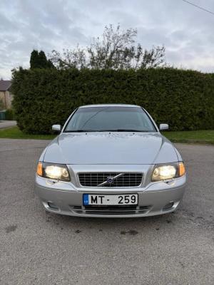 Grey Volvo S80 2006 in Riga, with an engine capacity of 2.40 L and mileage of 285 thousand km for 2400 €, photo  on AUTOMOTO.COM.LV