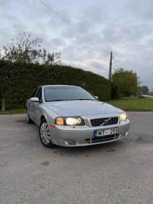 Pelēks Volvo S80 2006 Rīga, ar dzinēja tilpumu 2.40 L un nobraukumu 285 tūkst. km par 2400 €, foto 4 vietnē AUTOMOTO.COM.LV