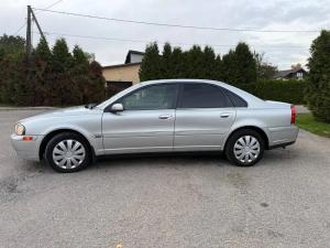Pelēks Volvo S80 2006 Rīga, ar dzinēja tilpumu 2.40 L un nobraukumu 285 tūkst. km par 2400 €, foto 5 vietnē AUTOMOTO.COM.LV