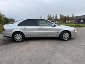 Pelēks Volvo S80 2006 Rīga, ar dzinēja tilpumu 2.40 L un nobraukumu 285 tūkst. km par 2400 €, foto 6 vietnē AUTOMOTO.COM.LV