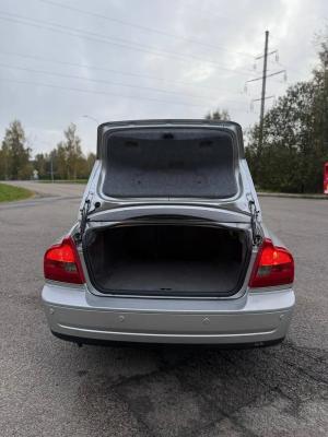 Pelēks Volvo S80 2006 Rīga, ar dzinēja tilpumu 2.40 L un nobraukumu 285 tūkst. km par 2400 €, foto 9 vietnē AUTOMOTO.COM.LV