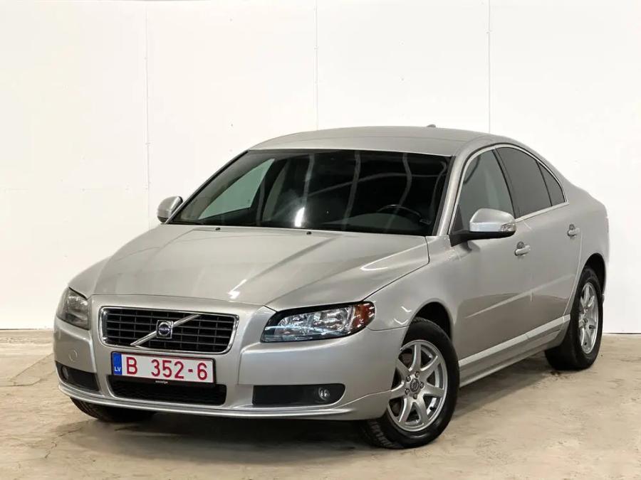 Grey Volvo S80 2006 in Jurmala, with an engine capacity of 2.40 L and mileage of 334 thousand km for 4995 €, photo 1 on AUTOMOTO.COM.LV