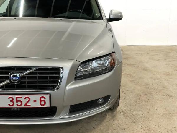 Grey Volvo S80 2006 in Jurmala, with an engine capacity of 2.40 L and mileage of 334 thousand km for 4995 €, photo 4 on AUTOMOTO.COM.LV