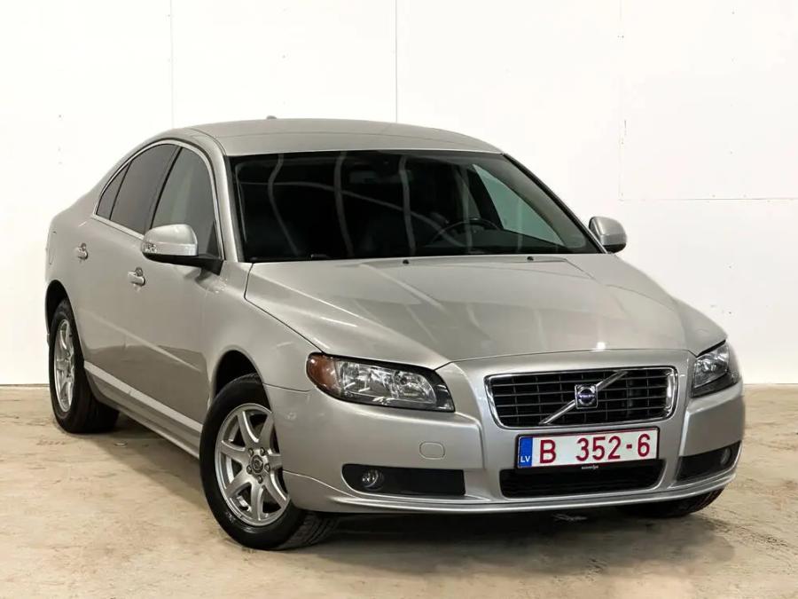Grey Volvo S80 2006 in Jurmala, with an engine capacity of 2.40 L and mileage of 334 thousand km for 4995 €, photo 6 on AUTOMOTO.COM.LV
