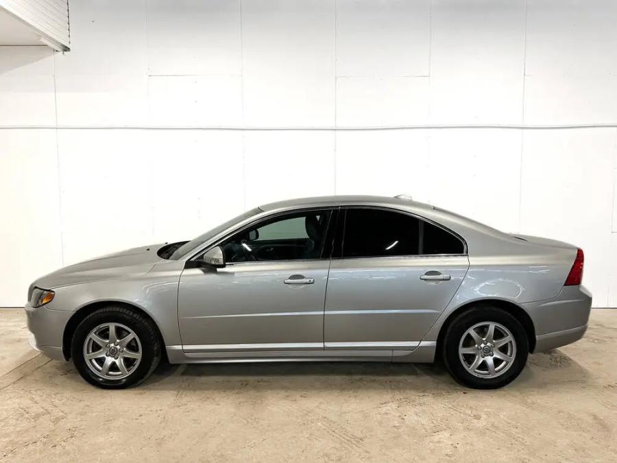 Grey Volvo S80 2006 in Jurmala, with an engine capacity of 2.40 L and mileage of 334 thousand km for 4995 €, photo 14 on AUTOMOTO.COM.LV