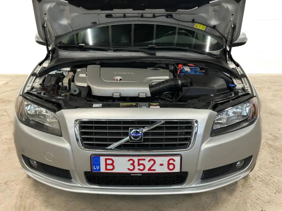 Grey Volvo S80 2006 in Jurmala, with an engine capacity of 2.40 L and mileage of 334 thousand km for 4995 €, photo 20 on AUTOMOTO.COM.LV