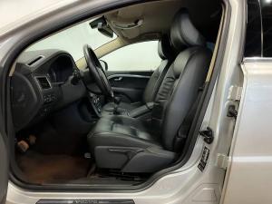 Grey Volvo S80 2006 in Jurmala, with an engine capacity of 2.40 L and mileage of 334 thousand km for 4995 €, photo 21 on AUTOMOTO.COM.LV