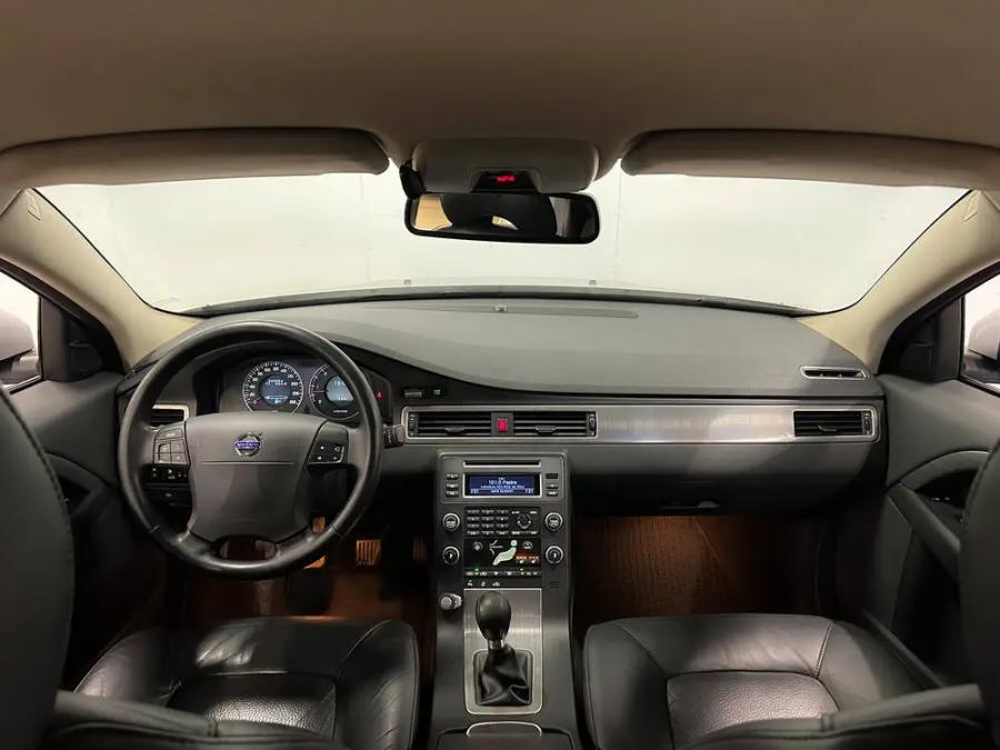 Grey Volvo S80 2006 in Jurmala, with an engine capacity of 2.40 L and mileage of 334 thousand km for 4995 €, photo 23 on AUTOMOTO.COM.LV