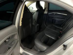 Grey Volvo S80 2006 in Jurmala, with an engine capacity of 2.40 L and mileage of 334 thousand km for 4995 €, photo 28 on AUTOMOTO.COM.LV