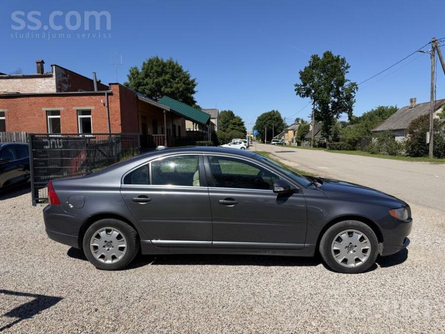 Pelēks Volvo S80 2006 Ventspils, ar dzinēja tilpumu 2.40 L un nobraukumu 257 tūkst. km par 3300 €, foto 8 vietnē AUTOMOTO.COM.LV