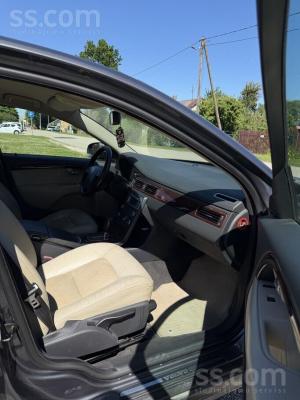 Pelēks Volvo S80 2006 Ventspils, ar dzinēja tilpumu 2.40 L un nobraukumu 257 tūkst. km par 3300 €, foto 12 vietnē AUTOMOTO.COM.LV