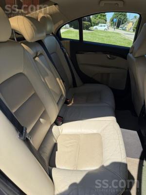Pelēks Volvo S80 2006 Ventspils, ar dzinēja tilpumu 2.40 L un nobraukumu 257 tūkst. km par 3300 €, foto 15 vietnē AUTOMOTO.COM.LV