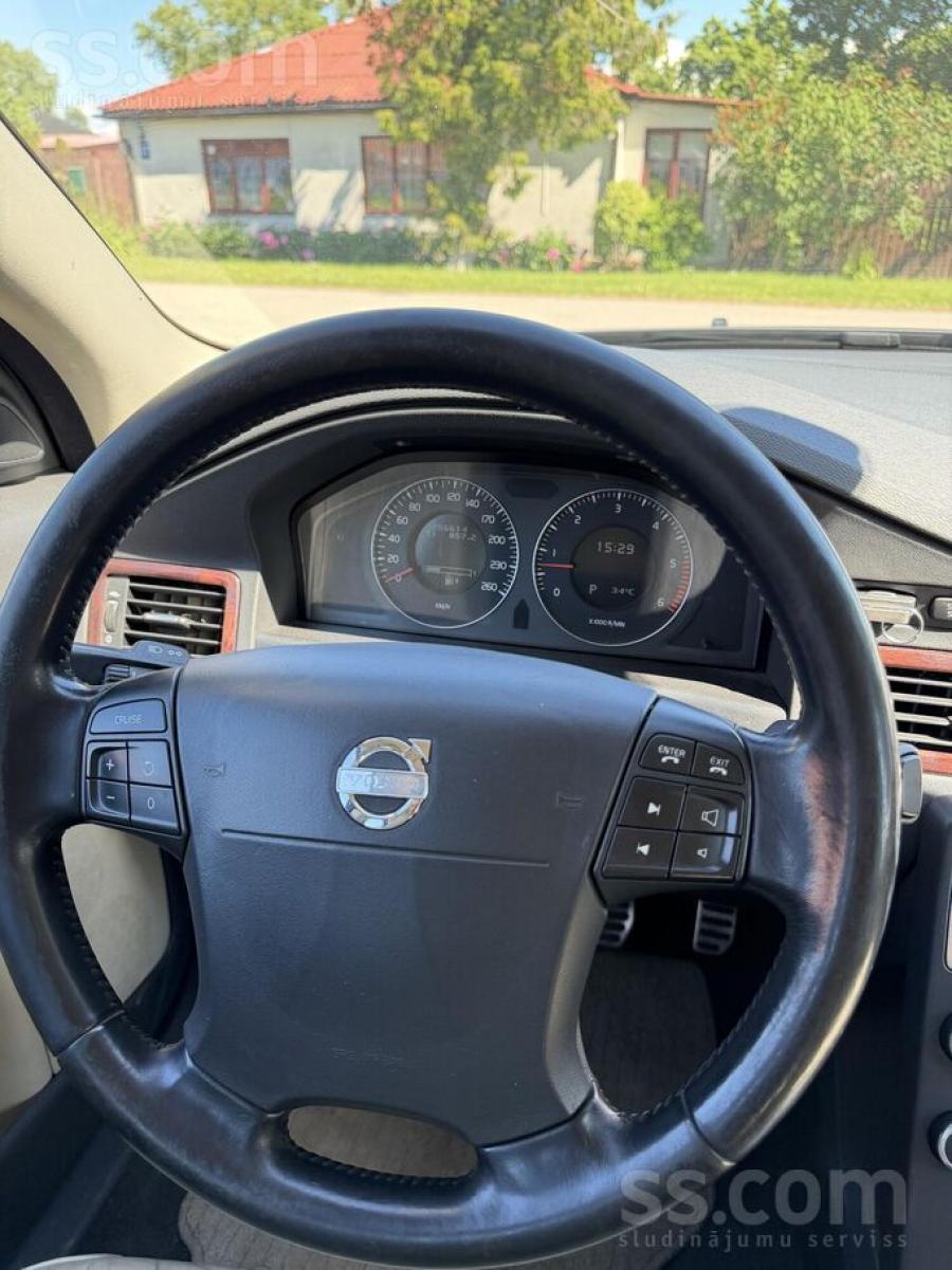 Pelēks Volvo S80 2006 Ventspils, ar dzinēja tilpumu 2.40 L un nobraukumu 257 tūkst. km par 3300 €, foto 17 vietnē AUTOMOTO.COM.LV