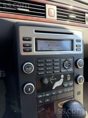 Pelēks Volvo S80 2006 Ventspils, ar dzinēja tilpumu 2.40 L un nobraukumu 257 tūkst. km par 3300 €, foto 18 vietnē AUTOMOTO.COM.LV