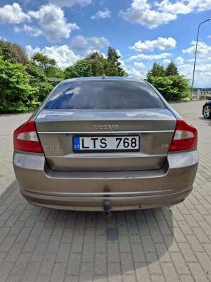 Pelēks Volvo S80 2006 Kauņa, ar dzinēja tilpumu 2.40 L un nobraukumu 323 tūkst. km par 1300 €, foto 4 vietnē AUTOMOTO.COM.LV