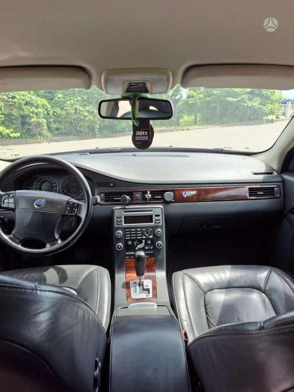 Pelēks Volvo S80 2006 Kauņa, ar dzinēja tilpumu 2.40 L un nobraukumu 323 tūkst. km par 1300 €, foto 5 vietnē AUTOMOTO.COM.LV