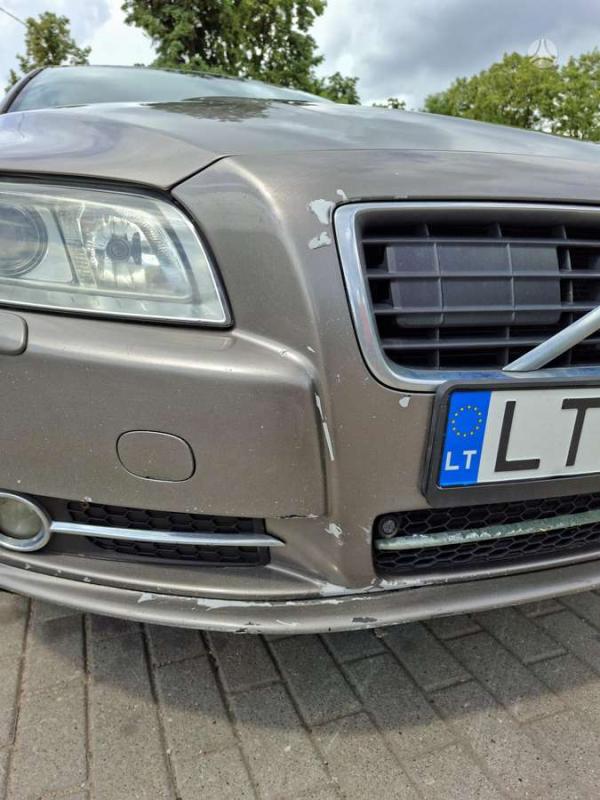 Pelēks Volvo S80 2006 Kauņa, ar dzinēja tilpumu 2.40 L un nobraukumu 323 tūkst. km par 1300 €, foto 9 vietnē AUTOMOTO.COM.LV