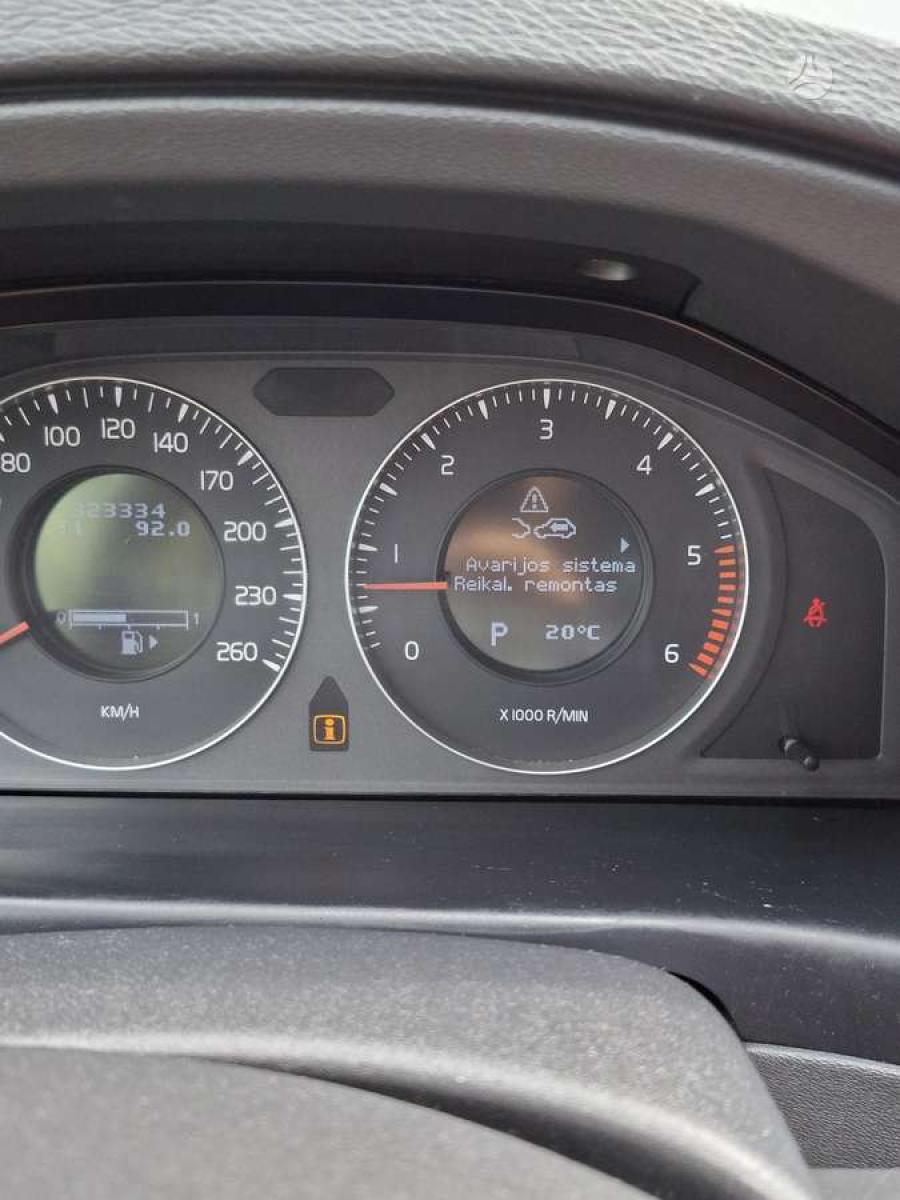 Pelēks Volvo S80 2006 Kauņa, ar dzinēja tilpumu 2.40 L un nobraukumu 323 tūkst. km par 1300 €, foto 12 vietnē AUTOMOTO.COM.LV