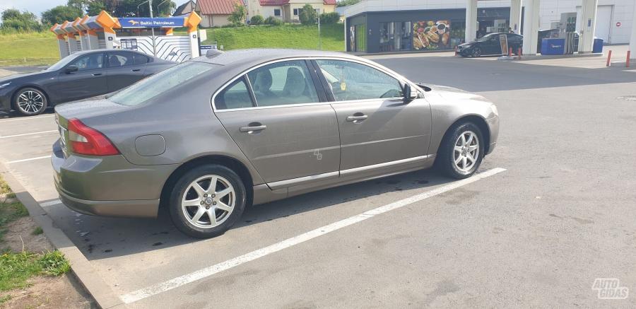 Pelēks Volvo S80 2006 Viļņa, ar dzinēja tilpumu 2.40 L un nobraukumu 300 tūkst. km par 2850 €, foto 13 vietnē AUTOMOTO.COM.LV