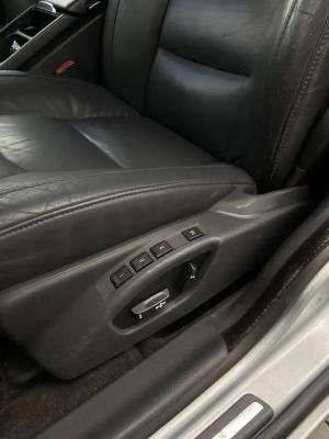 Grey Volvo S80 2006 in Jelgava, with an engine capacity of 2.40 L and mileage of 295 thousand km for 2990 €, photo 18 on AUTOMOTO.COM.LV