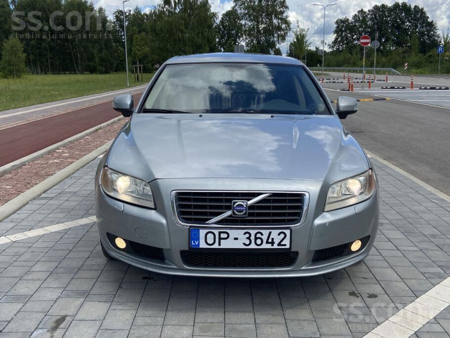 Grey Volvo S80 2006 in Jelgava, with an engine capacity of 2.40 L and mileage of 0 thousand km for 2990 €, photo 7 on AUTOMOTO.COM.LV
