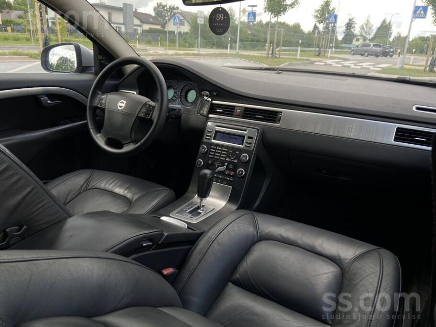 Grey Volvo S80 2006 in Jelgava, with an engine capacity of 2.40 L and mileage of 0 thousand km for 2990 €, photo 12 on AUTOMOTO.COM.LV