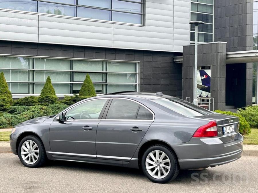 Pelēks Volvo S80 2006 Rīga, ar dzinēja tilpumu 2.40 L un nobraukumu 0 tūkst. km par 3850 €, foto 5 vietnē AUTOMOTO.COM.LV