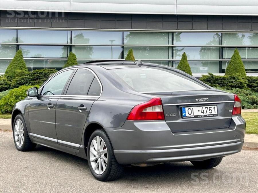 Pelēks Volvo S80 2006 Rīga, ar dzinēja tilpumu 2.40 L un nobraukumu 0 tūkst. km par 3850 €, foto 7 vietnē AUTOMOTO.COM.LV
