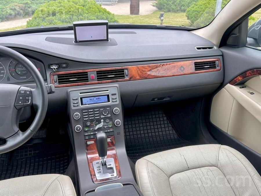 Pelēks Volvo S80 2006 Rīga, ar dzinēja tilpumu 2.40 L un nobraukumu 0 tūkst. km par 3850 €, foto 11 vietnē AUTOMOTO.COM.LV