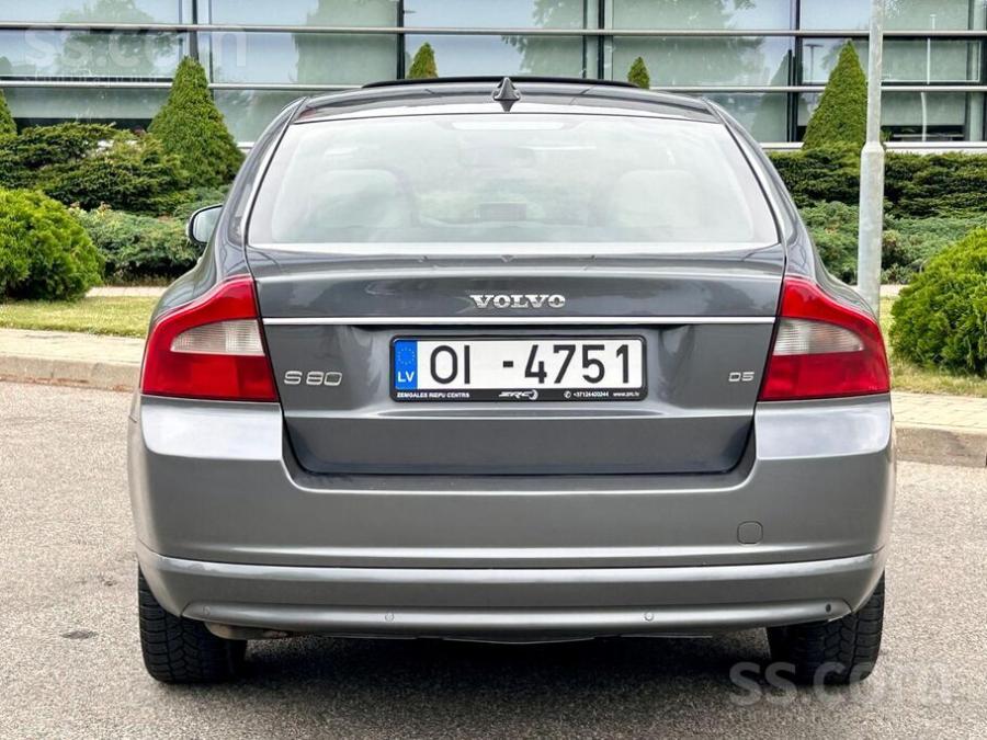 Pelēks Volvo S80 2006 Rīga, ar dzinēja tilpumu 2.40 L un nobraukumu 0 tūkst. km par 3850 €, foto 20 vietnē AUTOMOTO.COM.LV