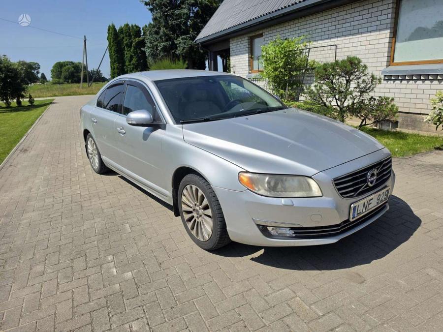 Pelēks Volvo S80 2006 Šilalė, ar dzinēja tilpumu 2.40 L un nobraukumu 307 tūkst. km par 1999 €, foto 3 vietnē AUTOMOTO.COM.LV